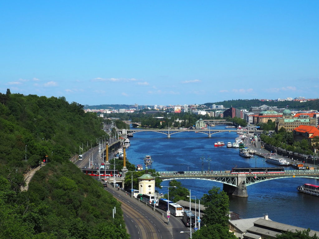 Les parcs, jardins et forêts de Prague - Cookie et Attila